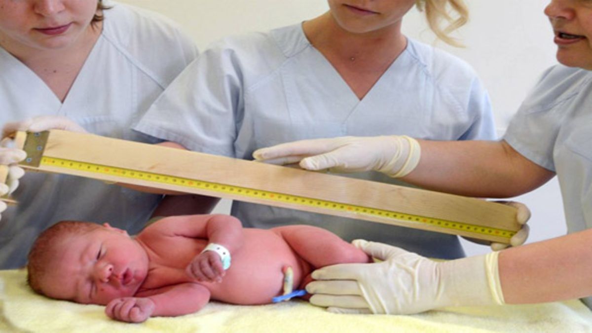 Warum der Versicherungsschutz für Hebammen teurer geworden ist